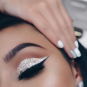 40 Silver Eye Makeup Looks You Need to Try 25 – Style Female