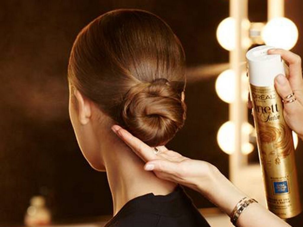 50+ Stunning Classy Clean Bun Hairstyles Ideas – Style Female